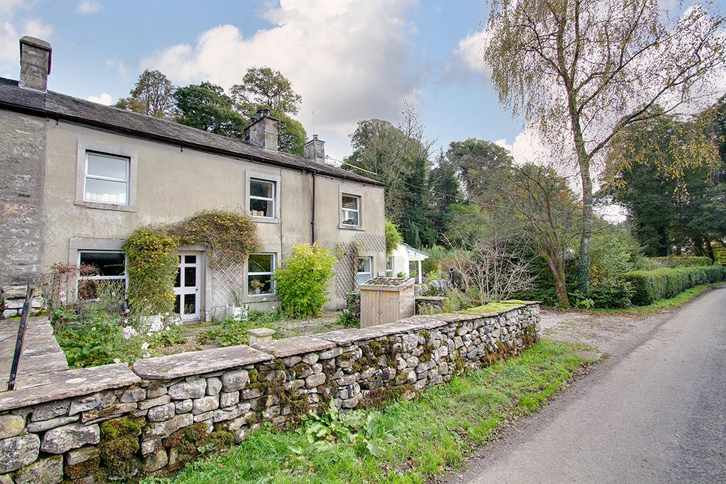 Low Beckfoot Cottage, Casterton - Davis & Bowring